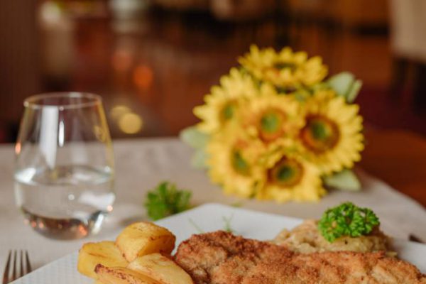 Arkady Bistro & Restaurant - Geopark Kraina Wygasłych Wulkanów
